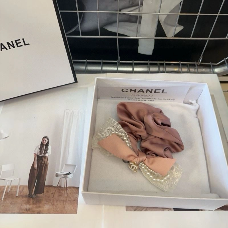 Accurate model Chanel Hair Hoop