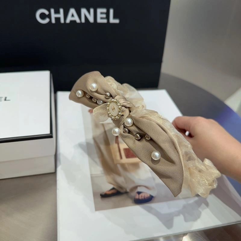 Value-priced Chanel Hair Hoop