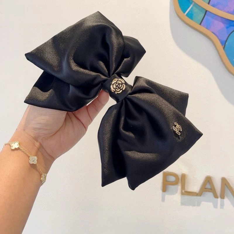 Accurate model Chanel Hair Hoop