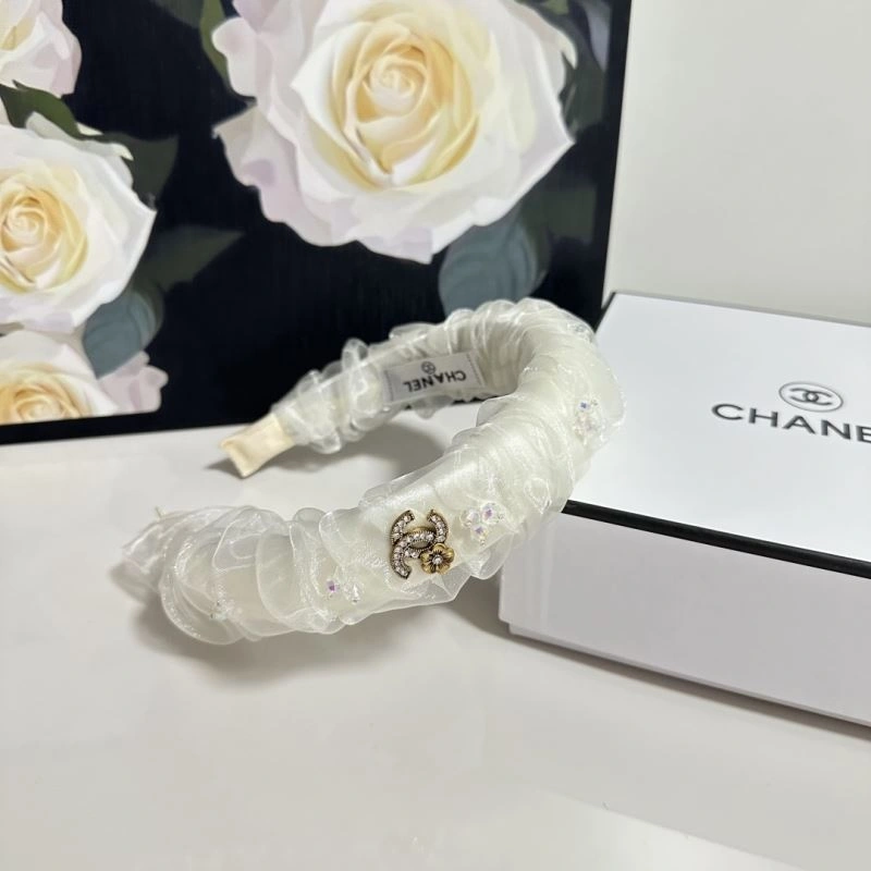 Low-cost Chanel Hair Hoop