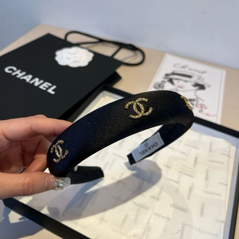 Low-cost Chanel Hair Hoop