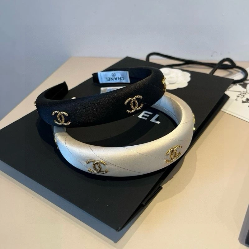 Low-cost Chanel Hair Hoop