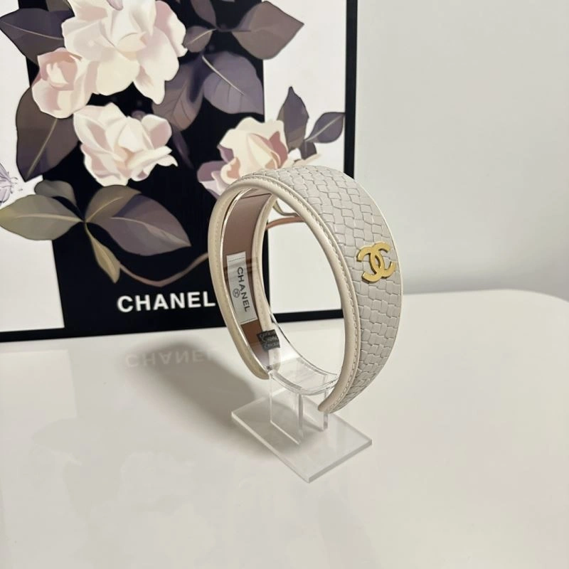 Low-cost Chanel Hair Hoop