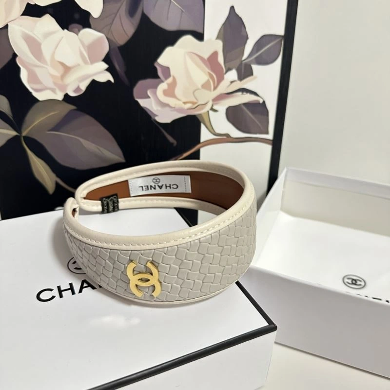 Low-cost Chanel Hair Hoop