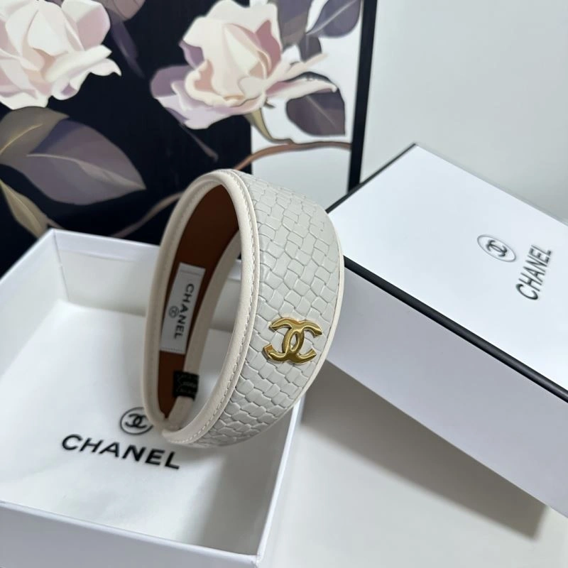 Low-cost Chanel Hair Hoop
