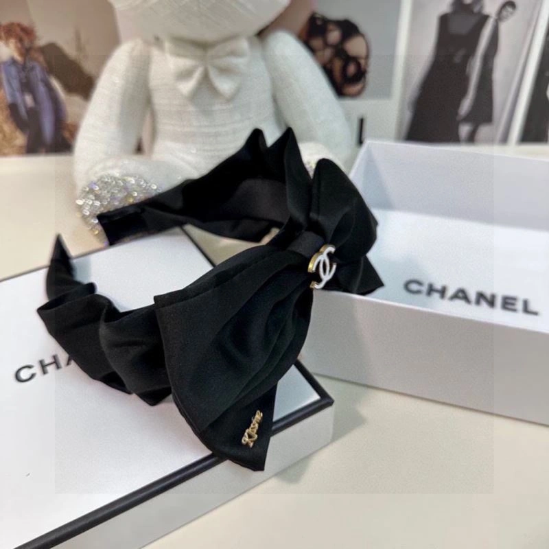 Top match Chanel Hair Hoop