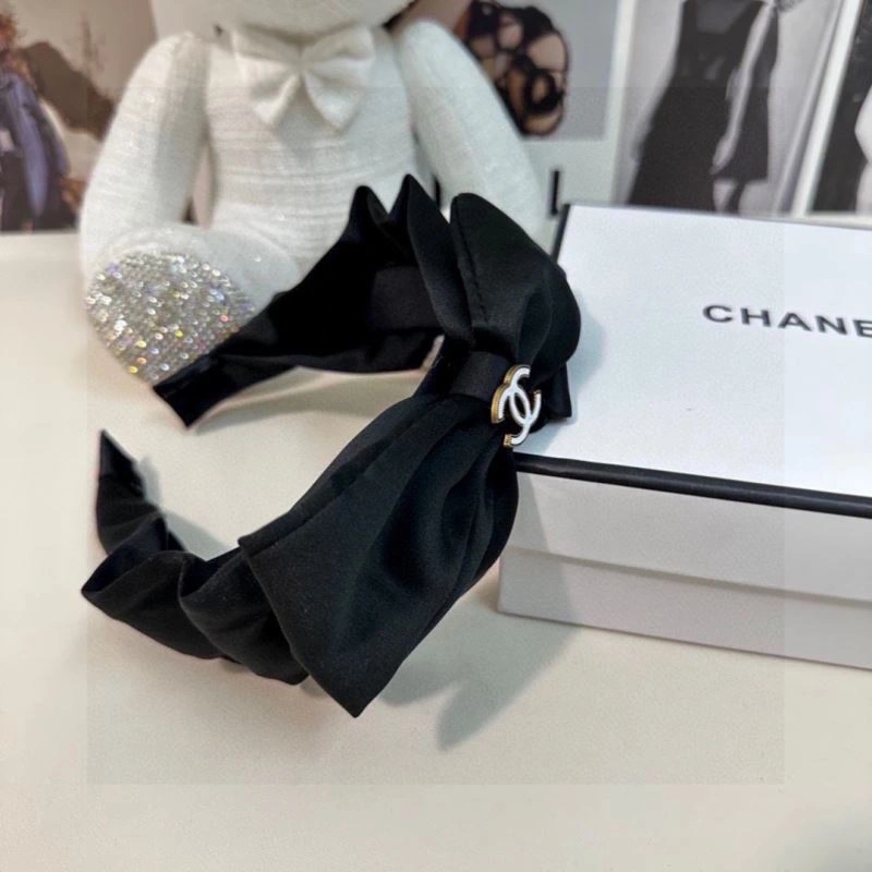Top match Chanel Hair Hoop