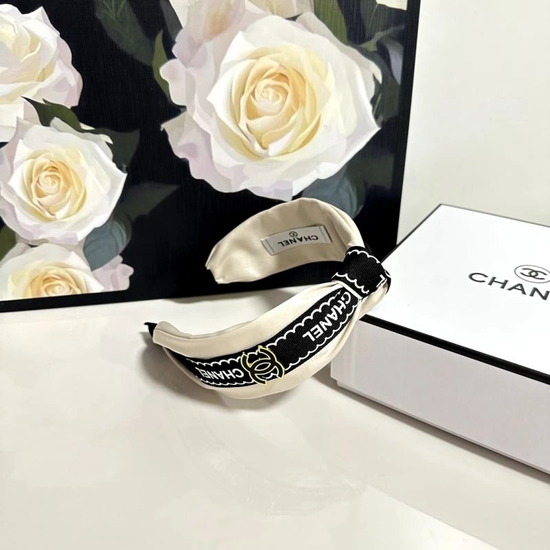 Low-cost Chanel Hair Hoop
