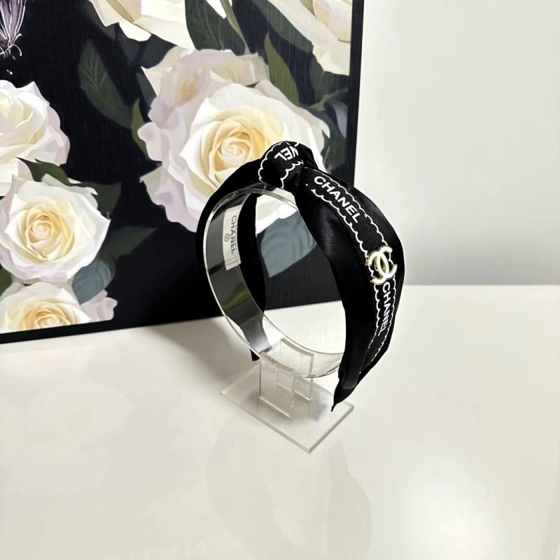 Top match Chanel Hair Hoop