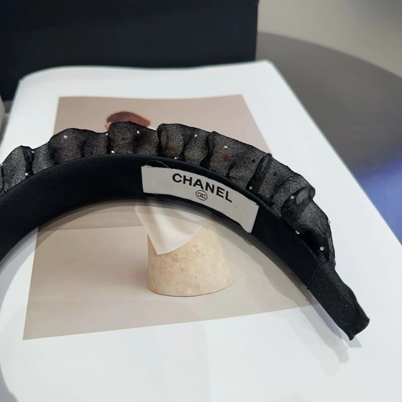 Low-cost Chanel Hair Hoop