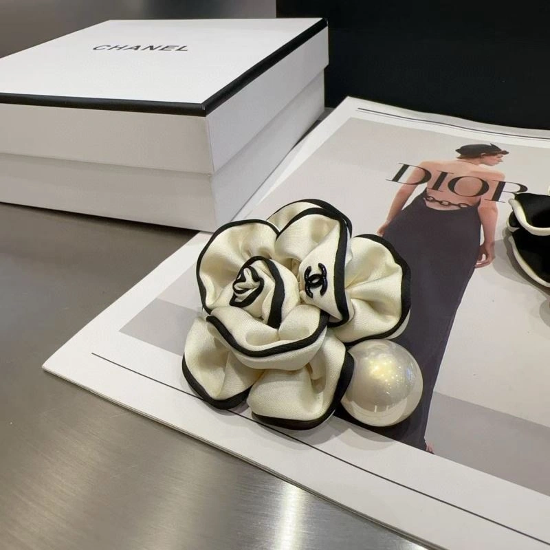 High fidelity Chanel Hair Hoop
