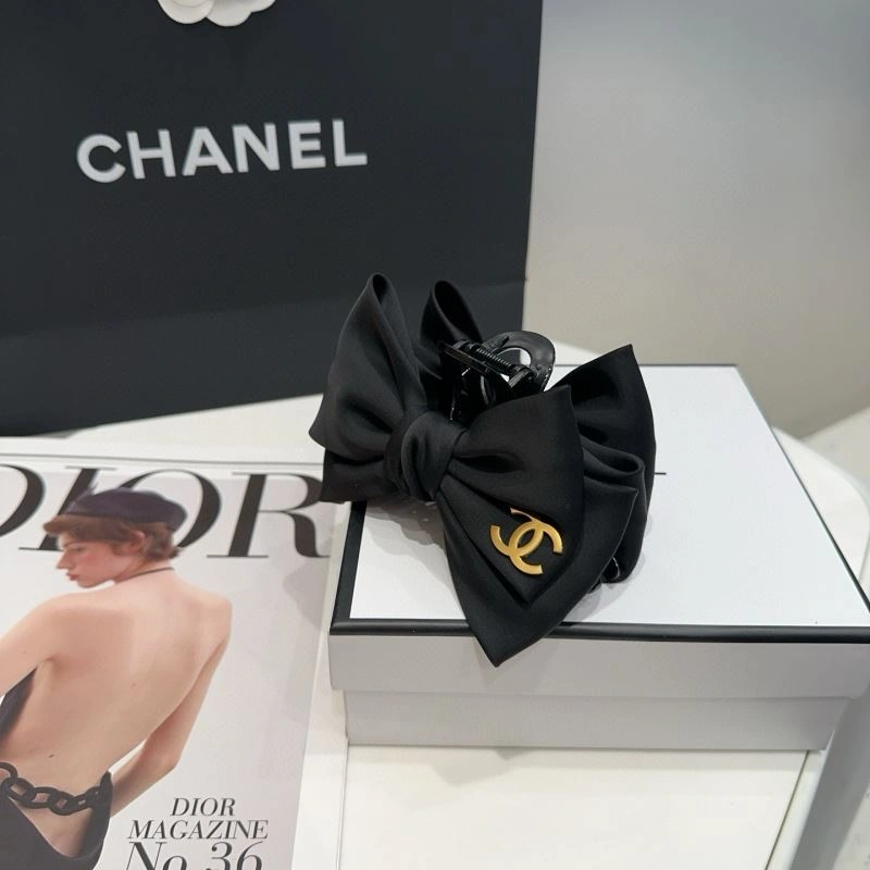 Top match Chanel Hair Hoop