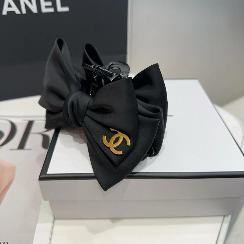 Top match Chanel Hair Hoop