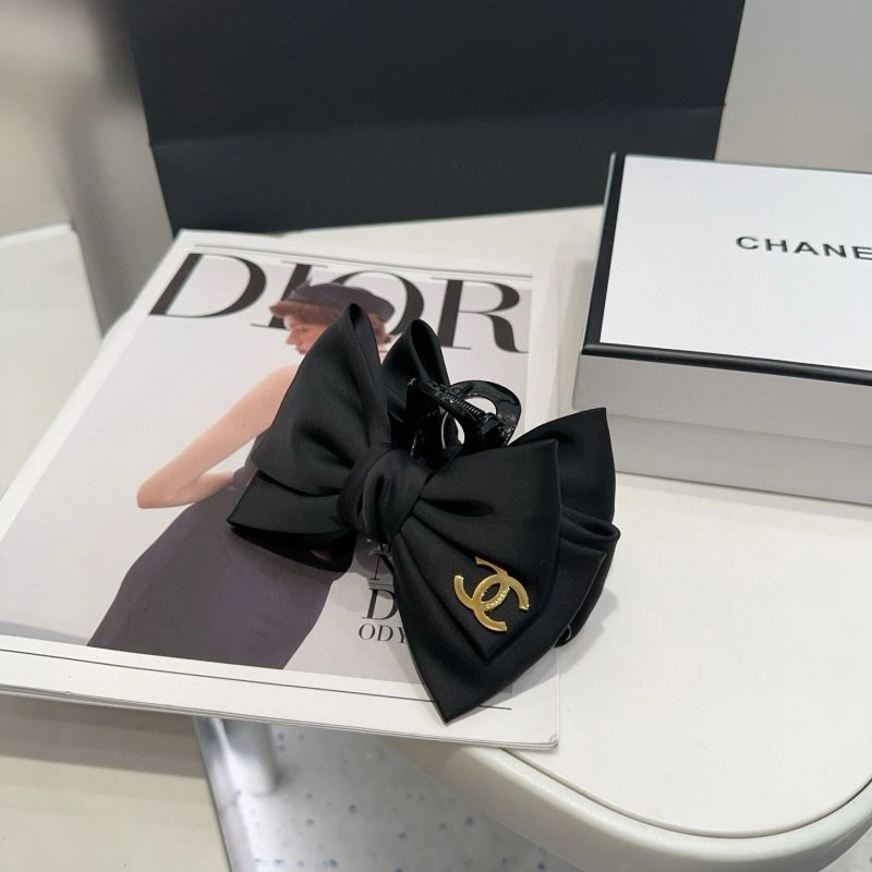 Top match Chanel Hair Hoop