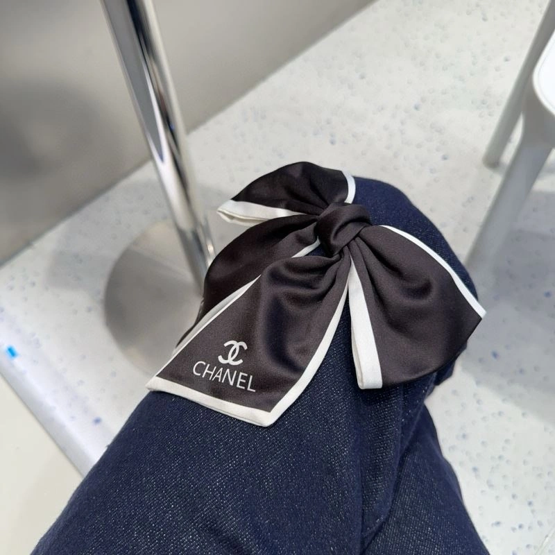 Value-priced Chanel Hair Hoop
