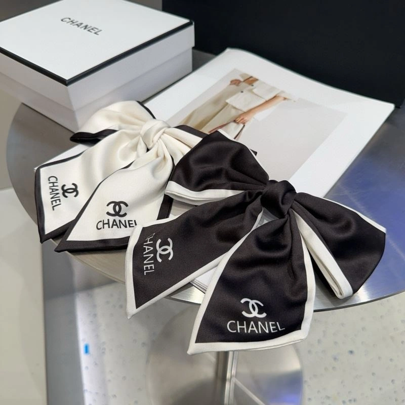 Value-priced Chanel Hair Hoop