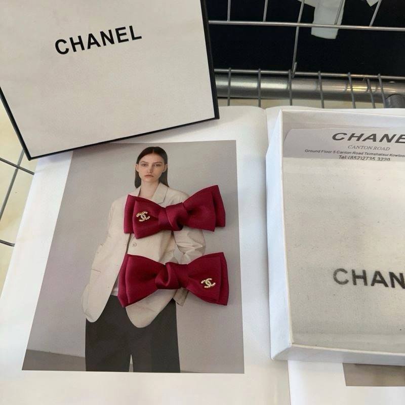 Value-priced Chanel Hair Hoop