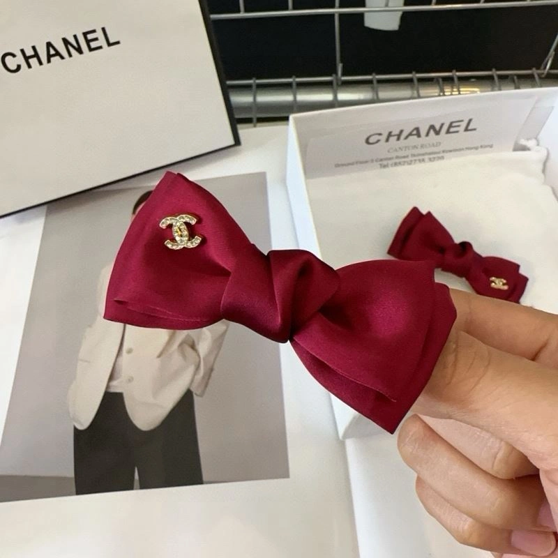 Value-priced Chanel Hair Hoop