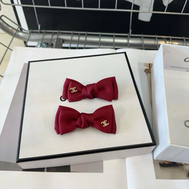 Value-priced Chanel Hair Hoop