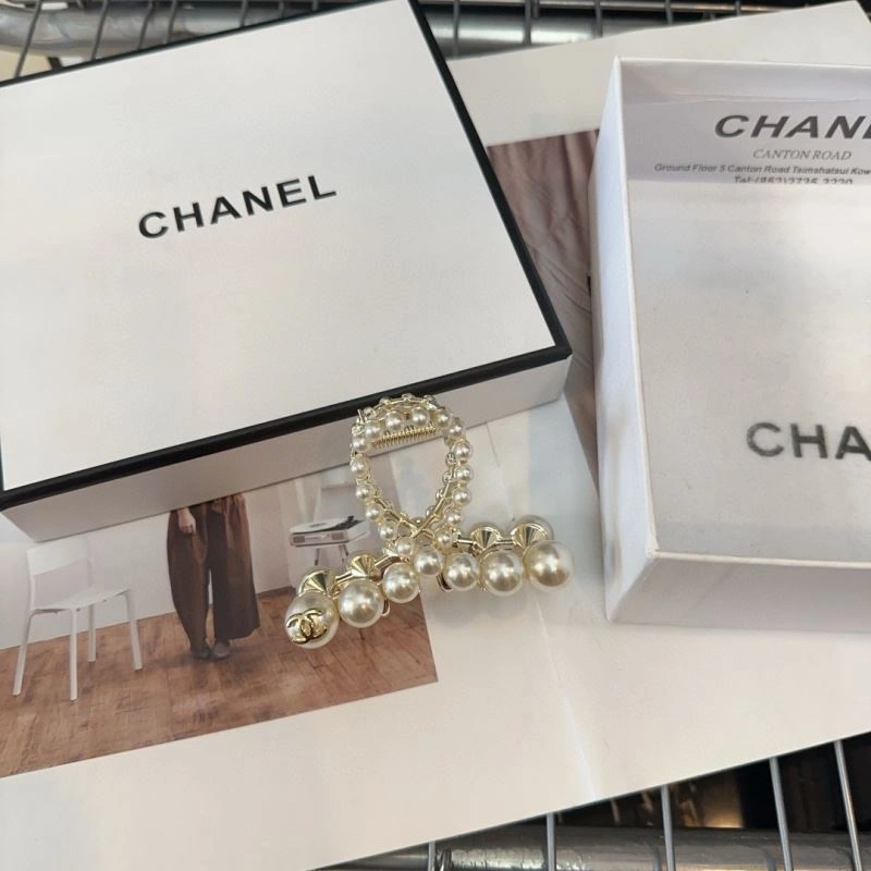 Value-priced Chanel Hair Hoop
