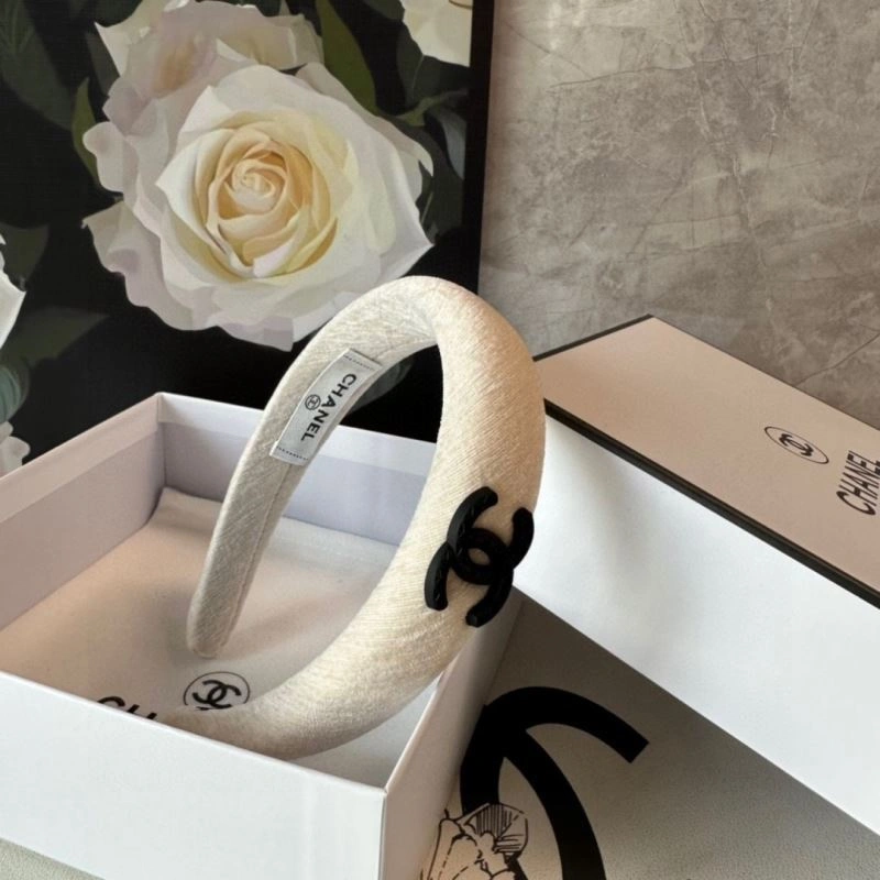 Accurate model Chanel Hair Hoop