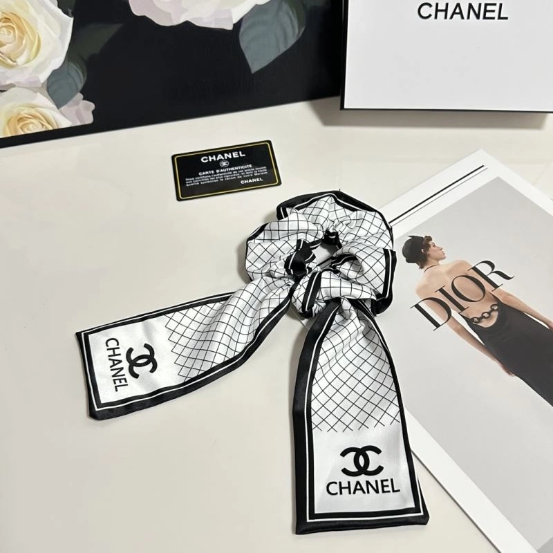 Low-cost Chanel Hair Hoop