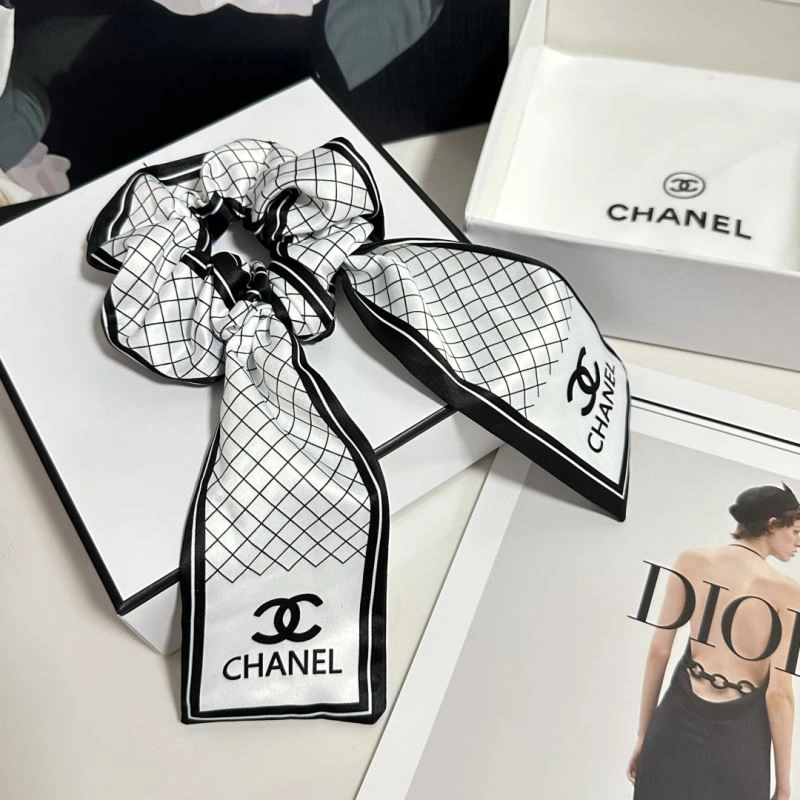 Low-cost Chanel Hair Hoop