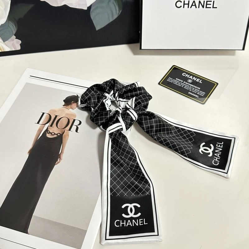 Low-cost Chanel Hair Hoop