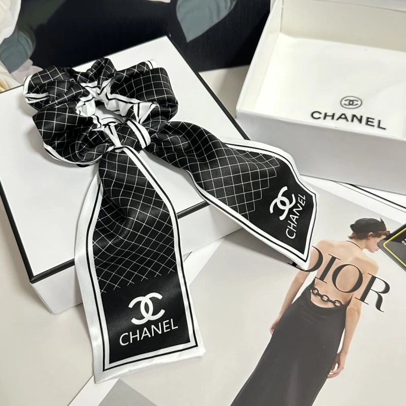 Low-cost Chanel Hair Hoop
