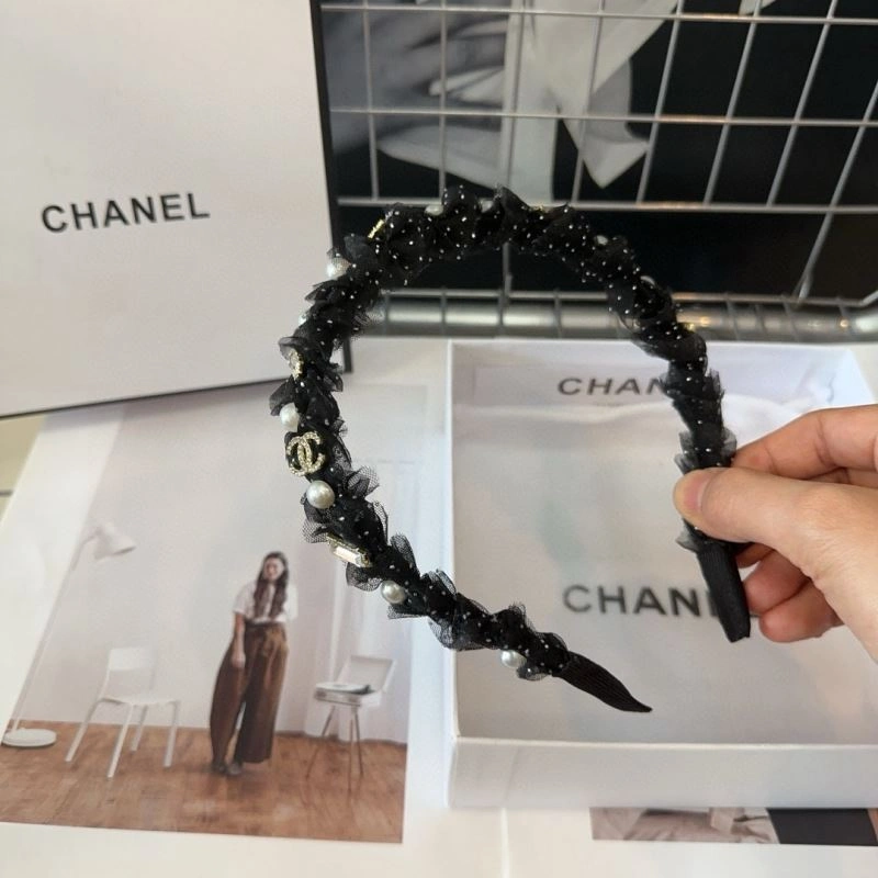 Low-cost Chanel Hair Hoop
