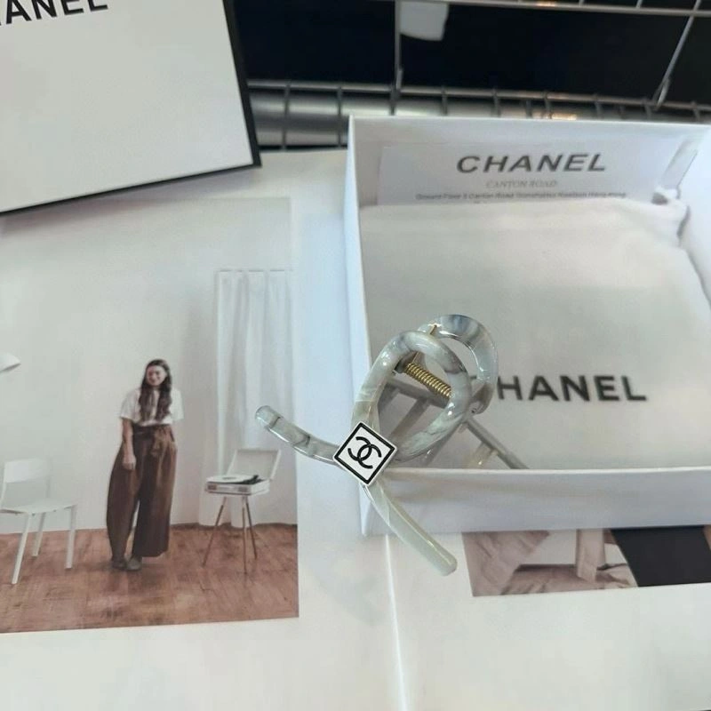 Economical Chanel Hair Hoop