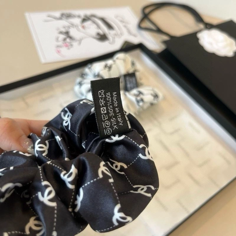 Top match Chanel Hair Hoop