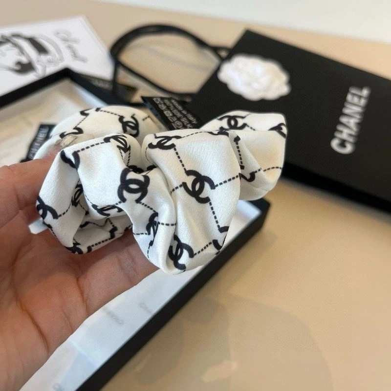 Top match Chanel Hair Hoop