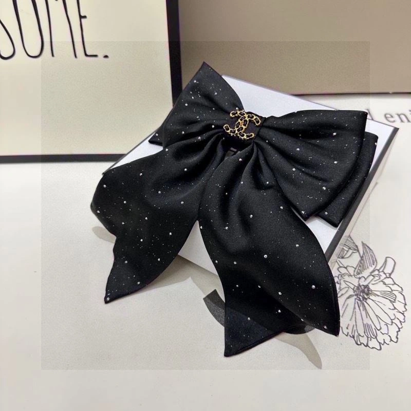 Top match Chanel Hair Hoop