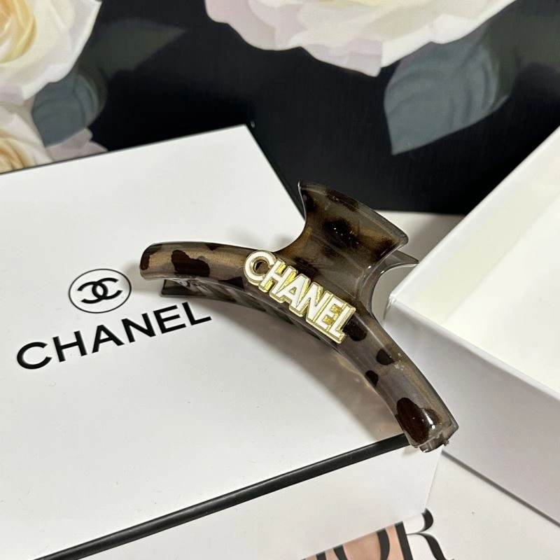 Value-priced Chanel Hair Hoop