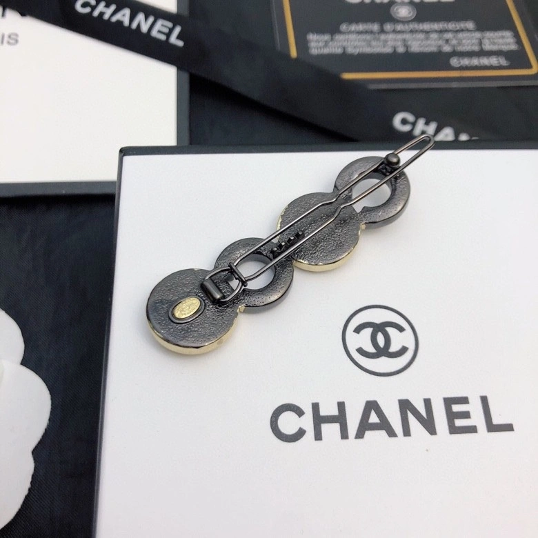 Top mirror Chanel Hairpins