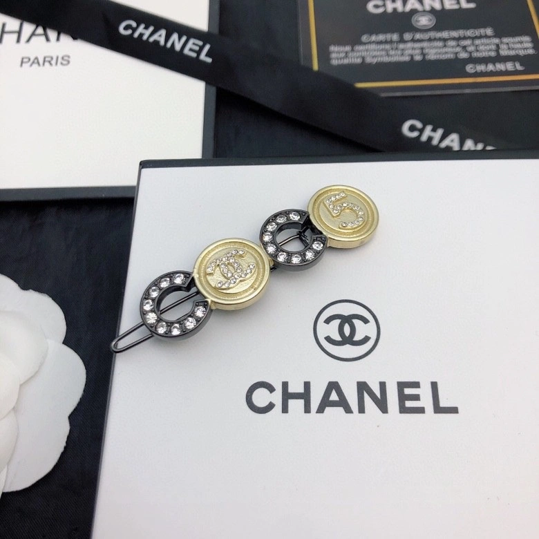 Top mirror Chanel Hairpins