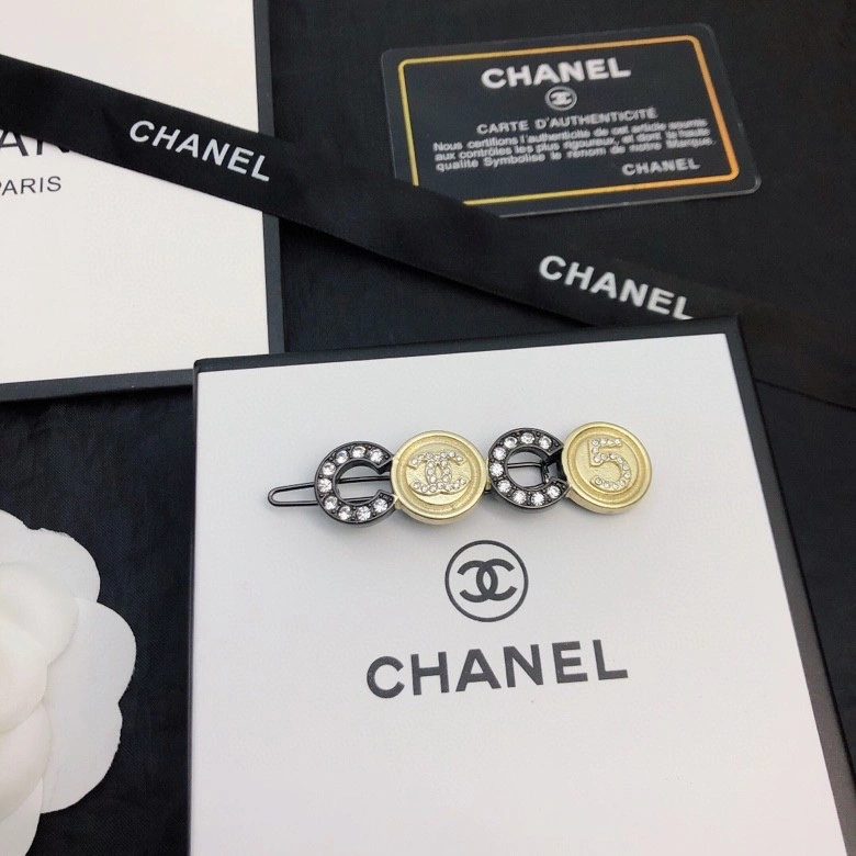 Top mirror Chanel Hairpins