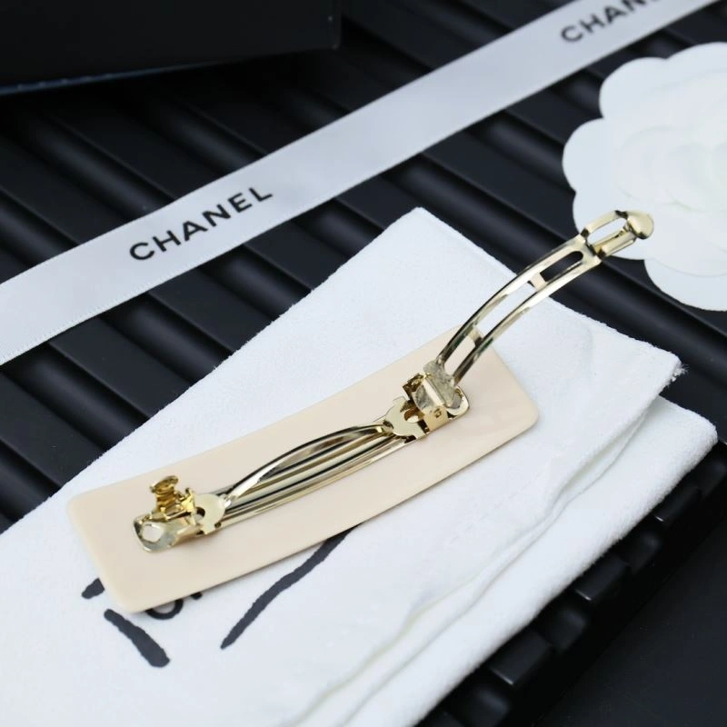 Discounted Chanel Hairpins