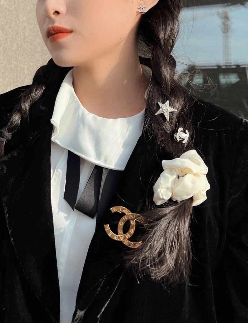 Brand-original Chanel Hairpins