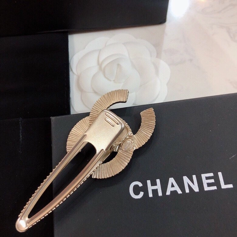 Top match Chanel Hairpins