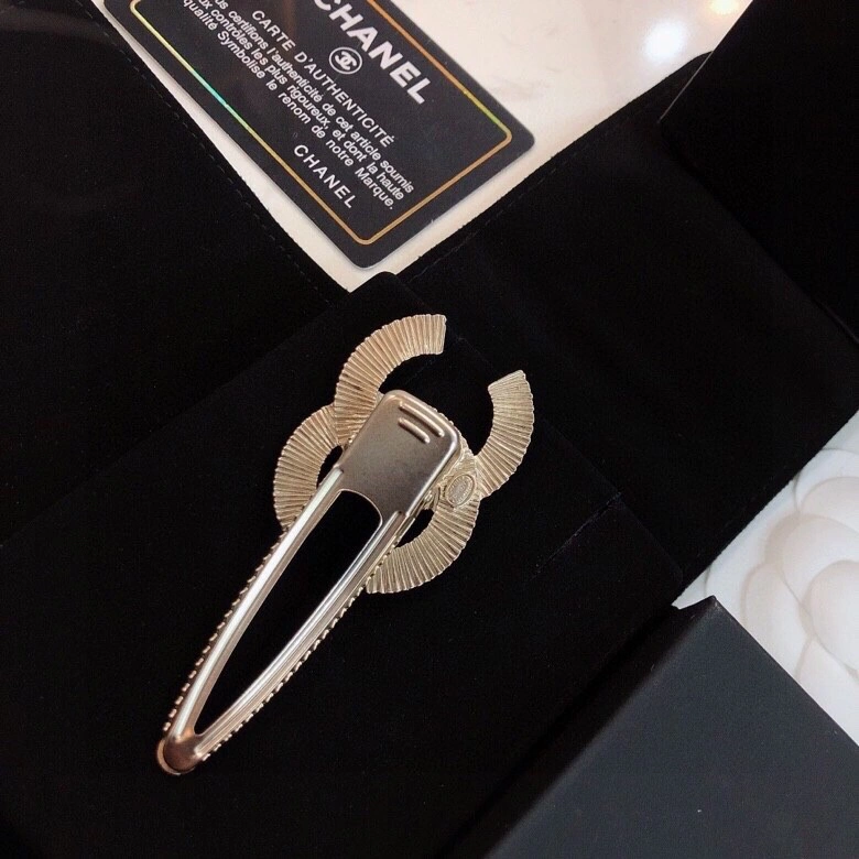Top match Chanel Hairpins