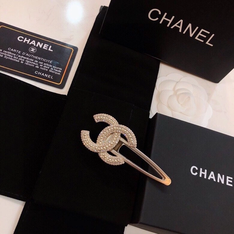 Top match Chanel Hairpins