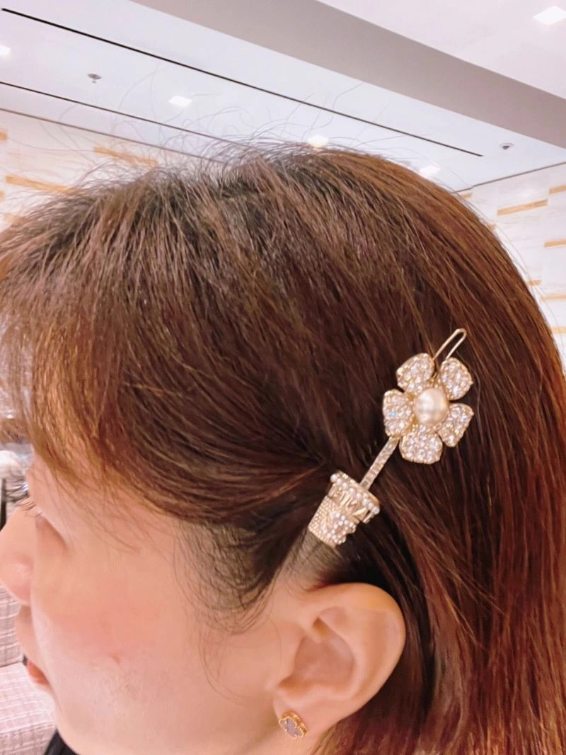 Indistinguishable Chanel Hairpins