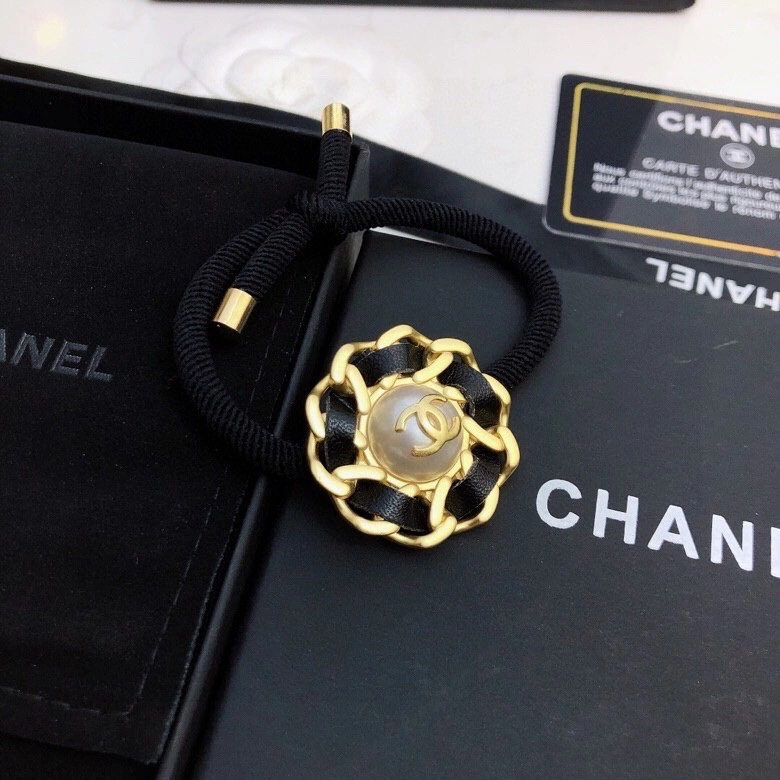 Top mirror Chanel Hairpins