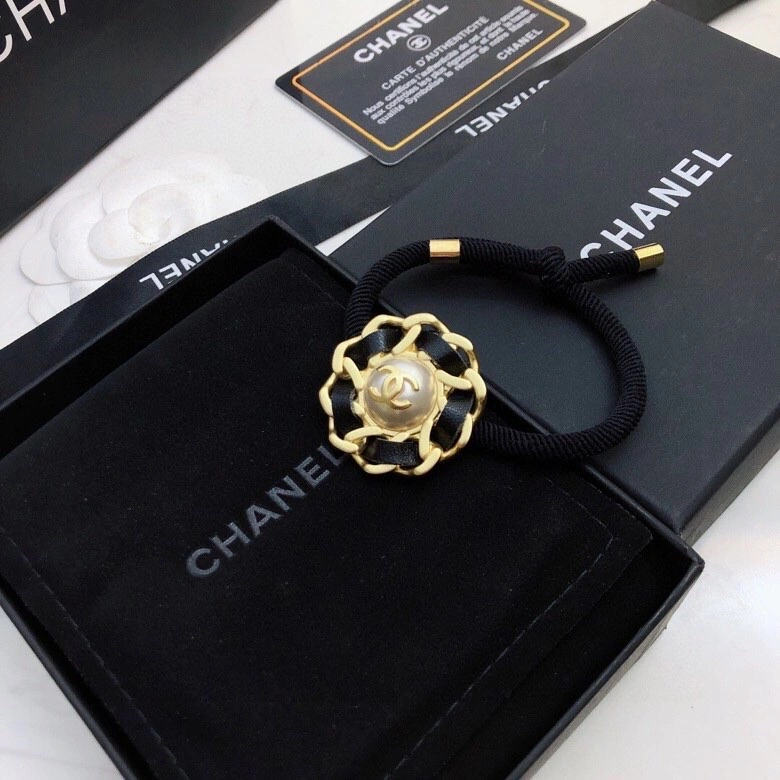 Top mirror Chanel Hairpins
