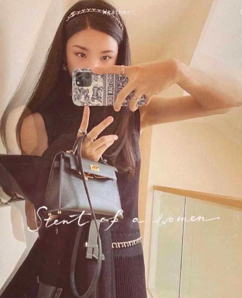 Brand-authenticated Chanel Hairpins