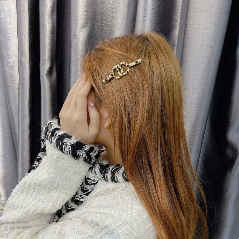 Brand-authenticated Chanel Hairpins