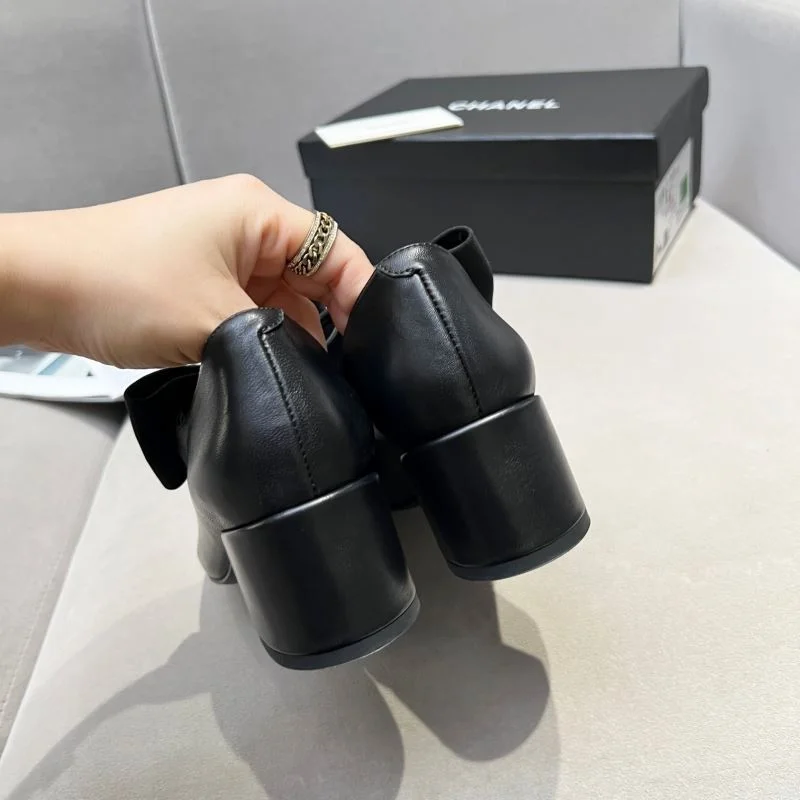 Top match Chanel Heeled Shoes