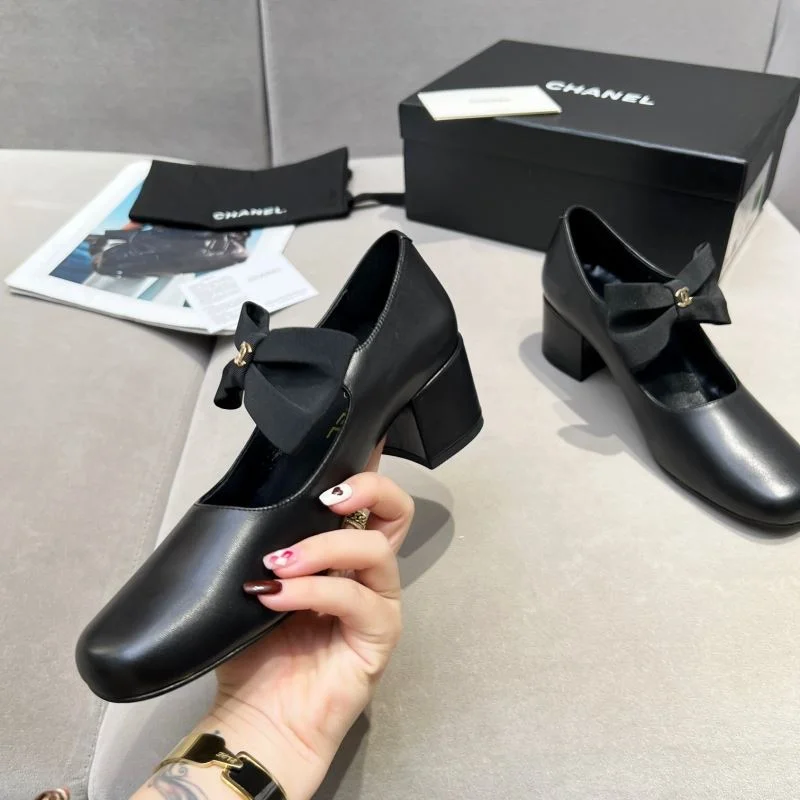 Top match Chanel Heeled Shoes